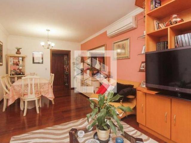 Apartamento com 3 dormitórios no bairro Petrópolis