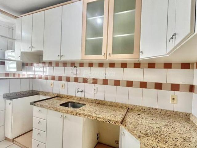 Apartamento com 3 dormitórios no centro de Santa Maria