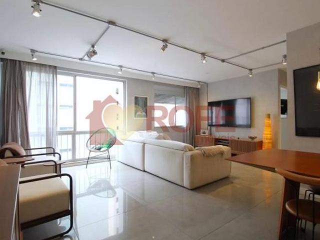 Apartamento com 3 dormitórios no Itaim Bibi, 99m², reformado e mobiliado