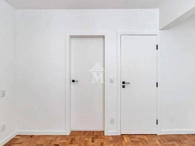 Apartamento com 3 dormitórios no Jardim Paulista