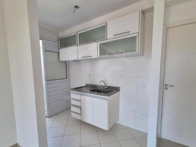 Apartamento com 3 dormitórios no Parque Jaçatuba em Santo André