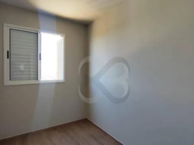 Apartamento com 3 dormitórios para alugar, 71 m² por R$ 2800/mês Aurora Londrina/PR