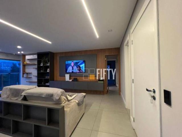 Apartamento com 3 dormitórios para alugar, 143 m² Brooklin São Paulo/SP