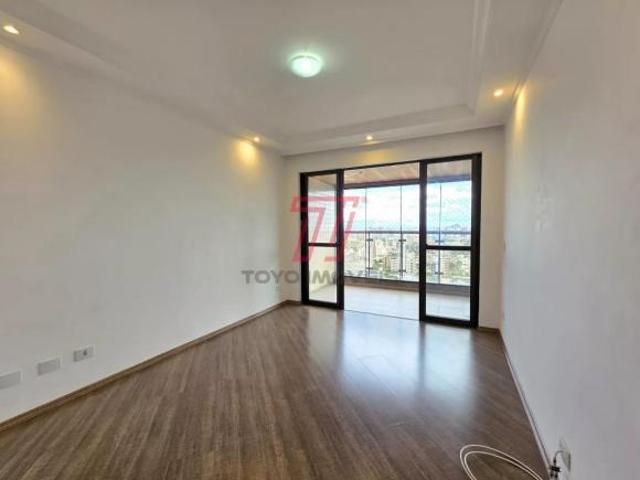 Apartamento com 3 dormitórios para vender com 126,22m² no Ed. Vitória Palace, bairro Bigorrilho