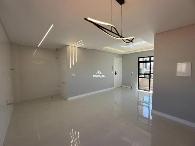 Apartamento com 3 dormitórios sendo 1 suíte à venda Centro São José dos Pinhais/PR