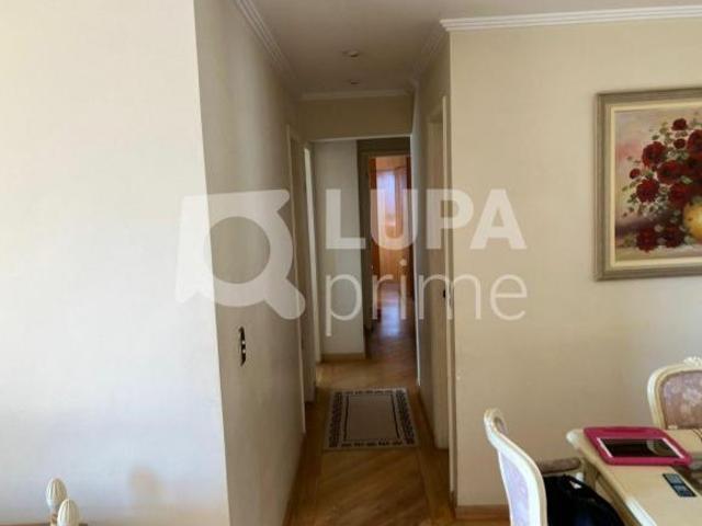Apartamento com 3 dormitórios sendo 1 suíte á venda em Santana