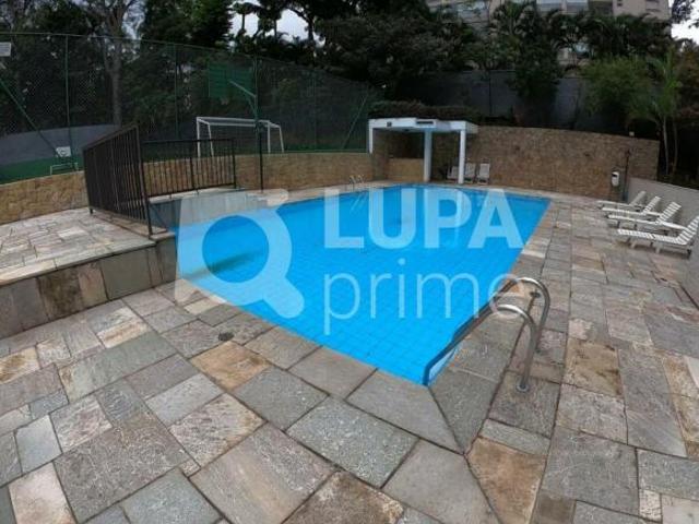 Apartamento com 3 dormitórios sendo 1 suíte á venda em Santana