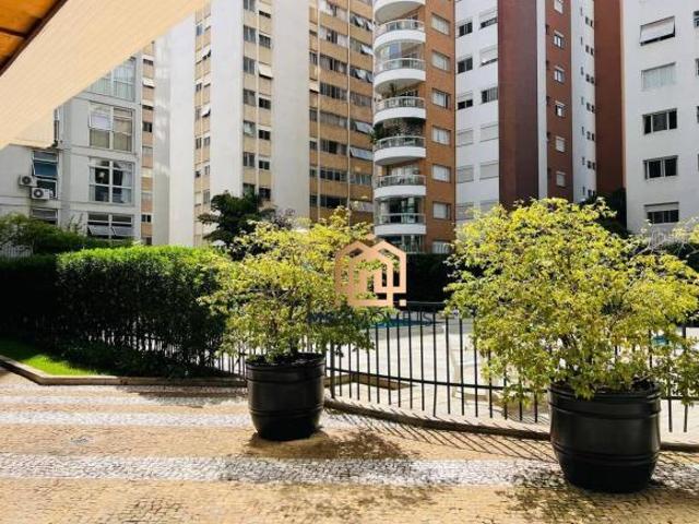 Apartamento com 3 dormitórios, sendo 1 suíte à VENDA por R$ 2.800.000 Itaim Bibi São Paulo/SP