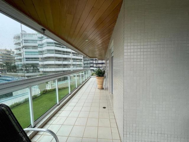 Apartamento com 3 dormitórios, sendo 1 suíte, com 2 vagas de garagem, 110 m², à locação por R$ 18.000,00 Bertioga/SP, Riviera de São Lourenço, Módulo: 2