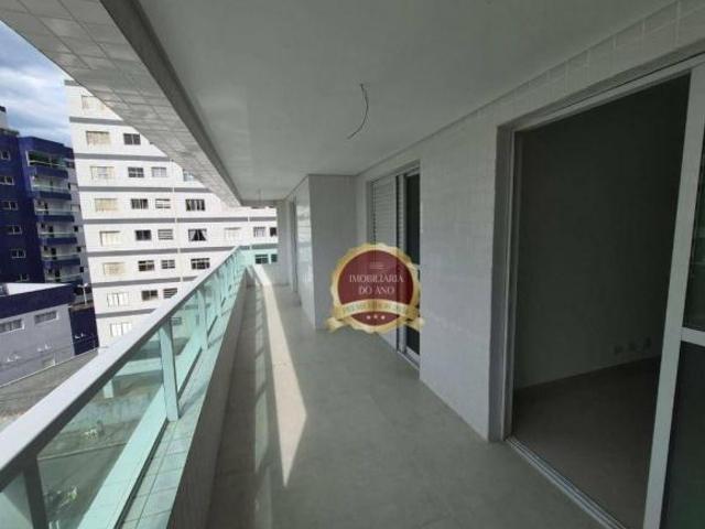 Apartamento com 3 dormitórios sendo 1 suíte, sala ampla para 2 ambientes e 2 vagas de garagem