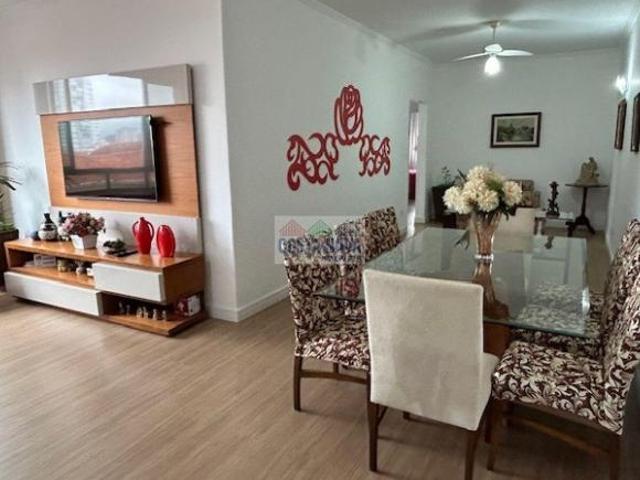Apartamento com 3 dormitórios, sendo 1 suíte, 190 m², a 400 metros da praia