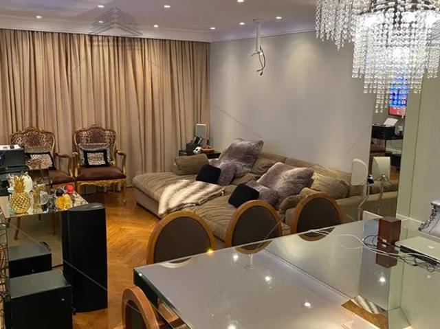 Apartamento com 3 dormitorios sendo 2 suites, com 130m de area util, copa e cozinha com ilha, amplo