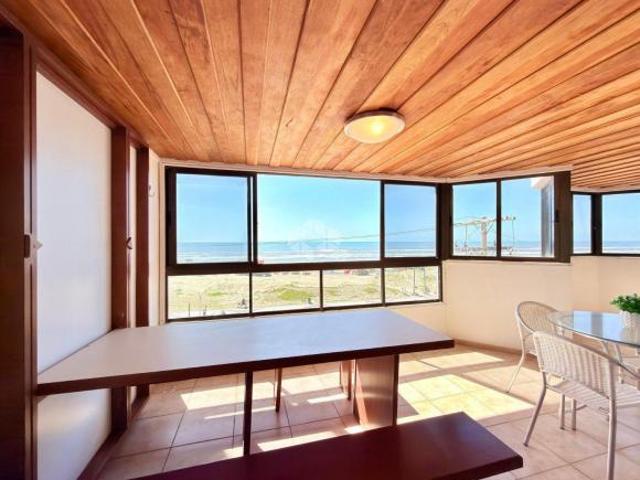 Apartamento com 3 dormitórios sendo 2 suítes mobiliado com sacada de frente com Vista Mar com box/va