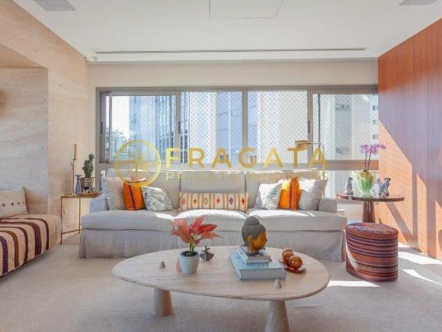Apartamento com 3 dormitórios sendo todos suítes, 3 salas, 3 vagas Higienópolis | São Paulo