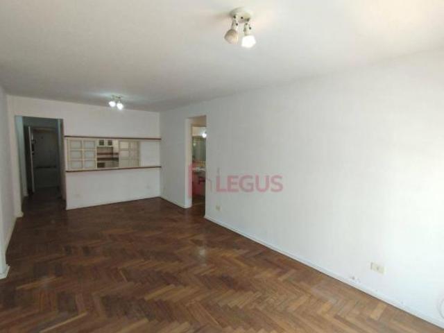 Apartamento com 3 dormitorios sendo uma suíte e 1 vaga de garagem