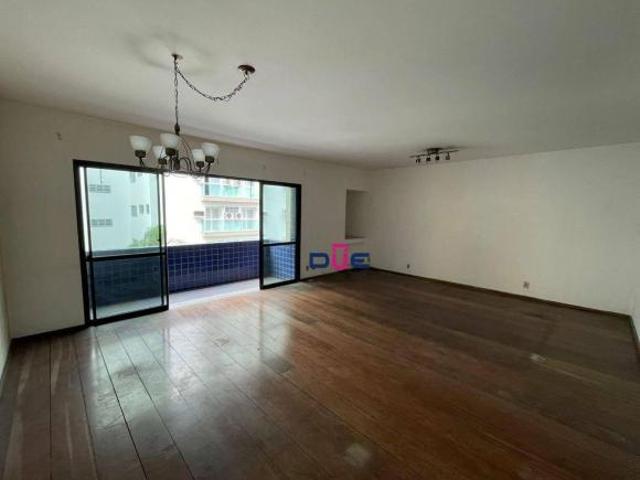 Apartamento com 3 dormitórios, suíte, dependência completa e 2 vagas demarcadas na Vila Rica, Santos