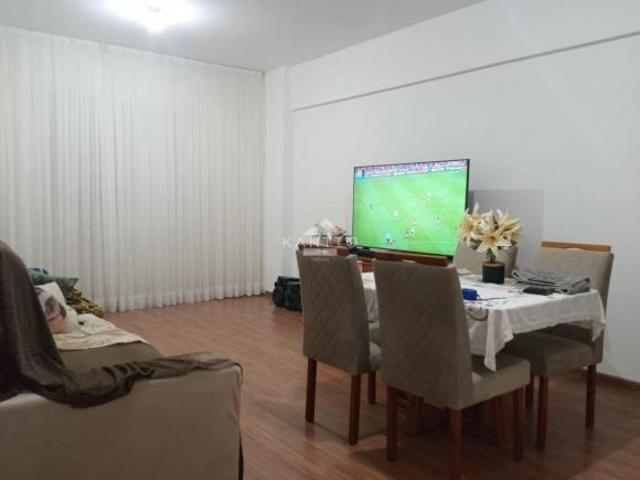 Apartamento com 3 dormitórios suíte, garagem, elevador em rua plana à venda, 1