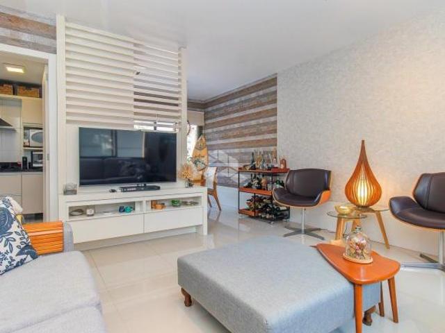 Apartamento com 3 dorms e 2 vagas de garagem no bairro Auxiliadora