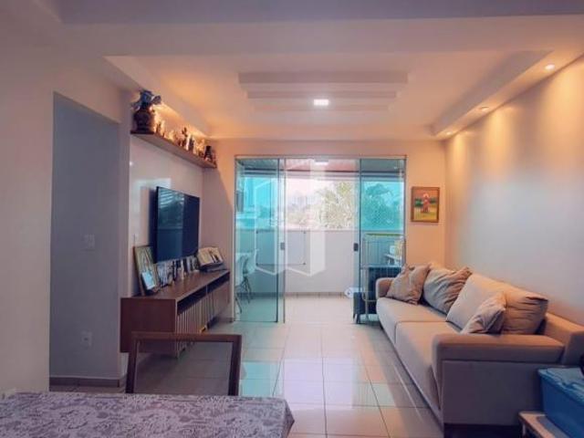 Apartamento com 3 Quatos, 1 Suíte,armários embutidos,cozinha com armários sac.