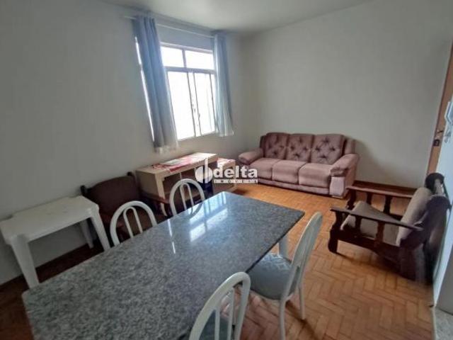 Apartamento com 3 quarto disponível para venda no bairro Centro em Uberlândia MG