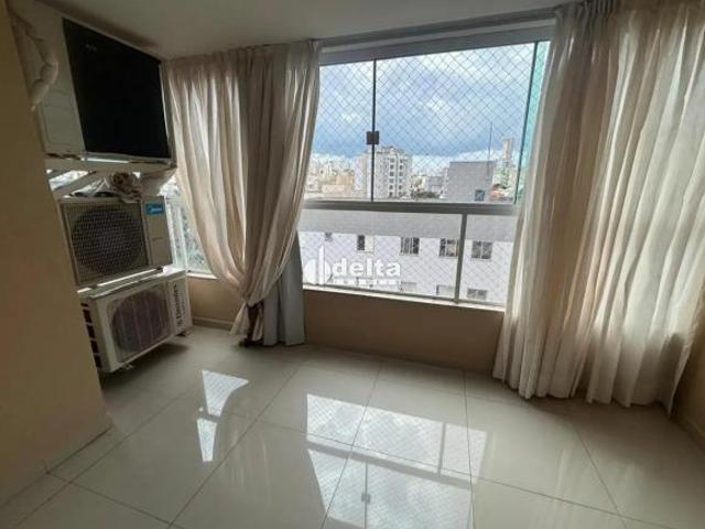 Apartamento com 3 quarto sendo 1 suíte disponível para locação e venda no bairro Patrimônio em Uber