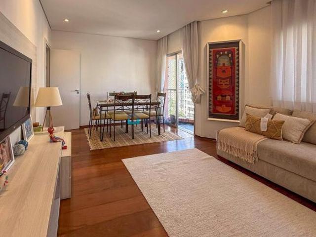 Apartamento com 3 quartos na Chácara Inglesa próximo ao metrô Praça da Árvore
