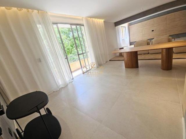 Apartamento com 3 quartos no Água Verde