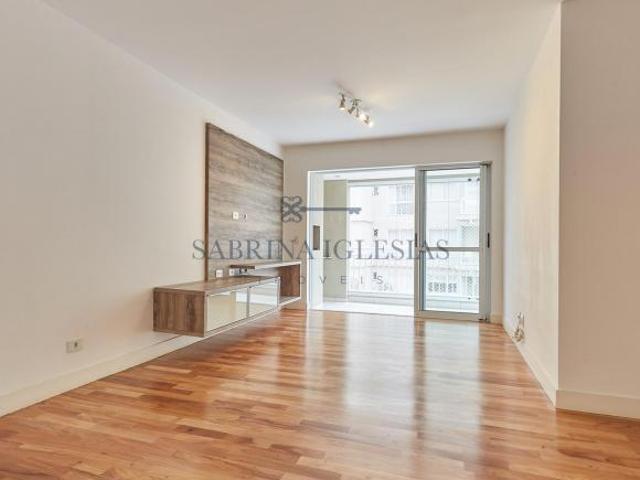 Apartamento com 3 quartos no Água Verde