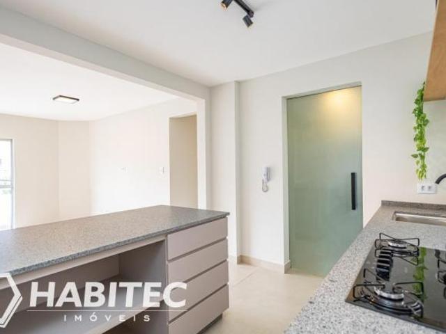 Apartamento com 3 quartos no Ahú Ed Columbus HT3652
