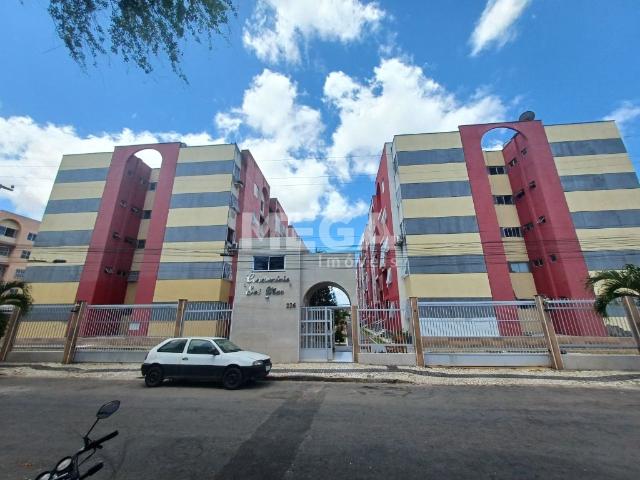 Apartamento com 3 quartos no bairro Tabapua em Caucaia, CE