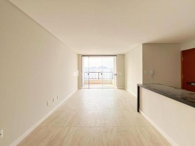 Apartamento com 3 quartos no bairro Vale do Ipê em Juiz de Fora/MG