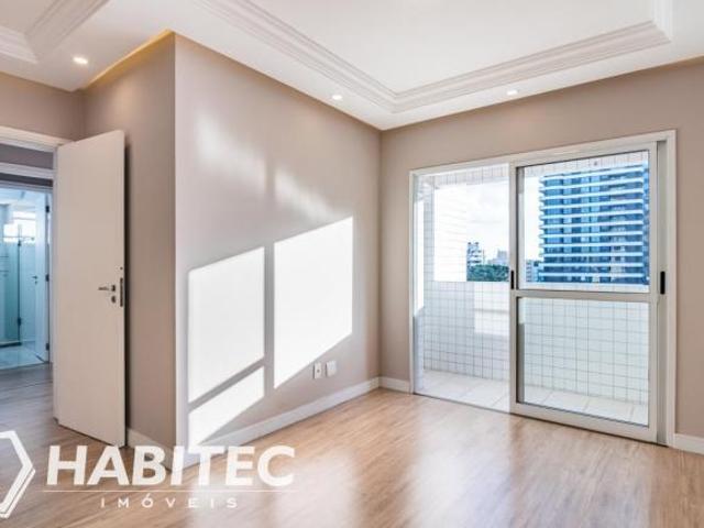 Apartamento com 3 quartos no Bigorrilho Ed Solar Treviso HT3649