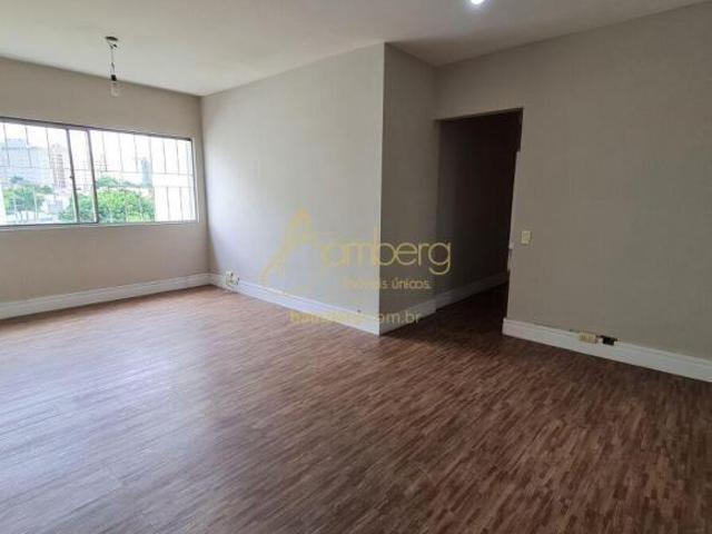 Apartamento com 3 dormitórios no Campo Belo