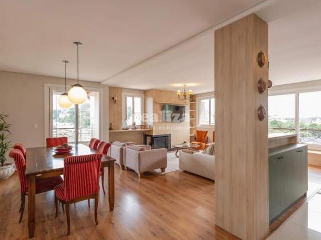 APARTAMENTO COM 3 QUARTOS NO CENTRO DE GRAMADO