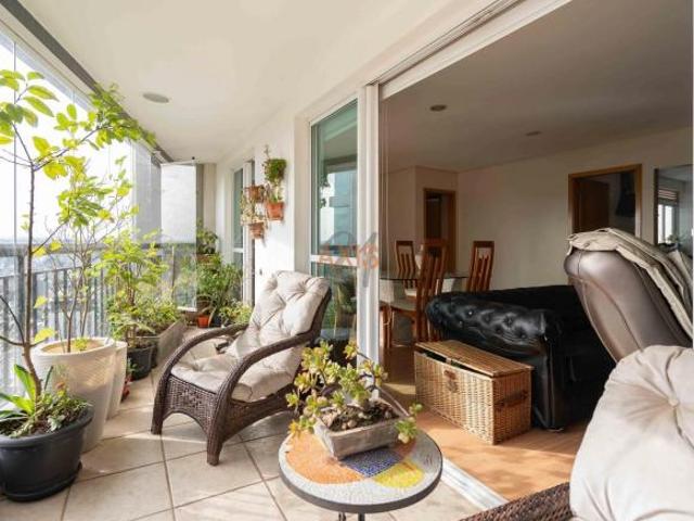 Apartamento com 3 quartos no edifício Lasar Segall no Ecoville | Axis 21 Imóveis