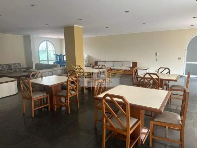 Apartamento com 3 Quartos no Edifício Vila Carini para Comprar, 196m² Vila Assunção, Santo André/S