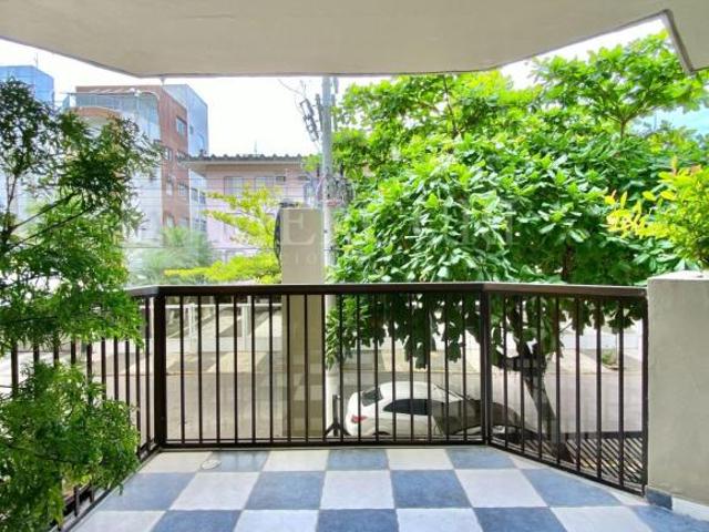 Apartamento com 3 quartos à venda, 122 m² por R$ 700.000 Enseada Guarujá/SP