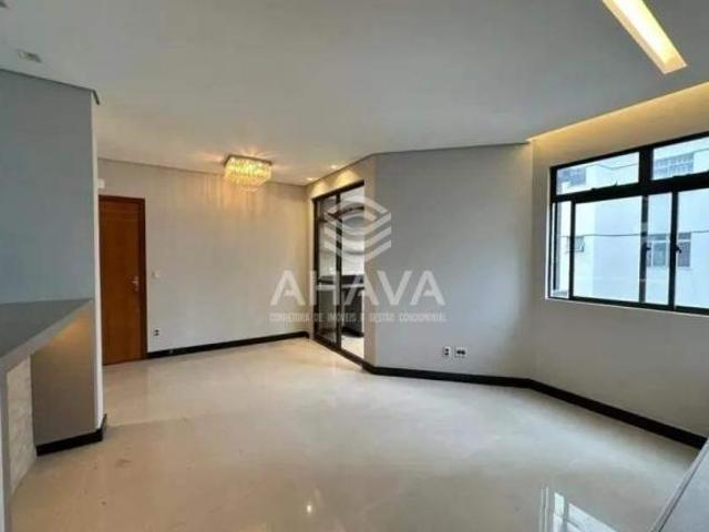 Apartamento com 3 Quartos à Venda, 156m²