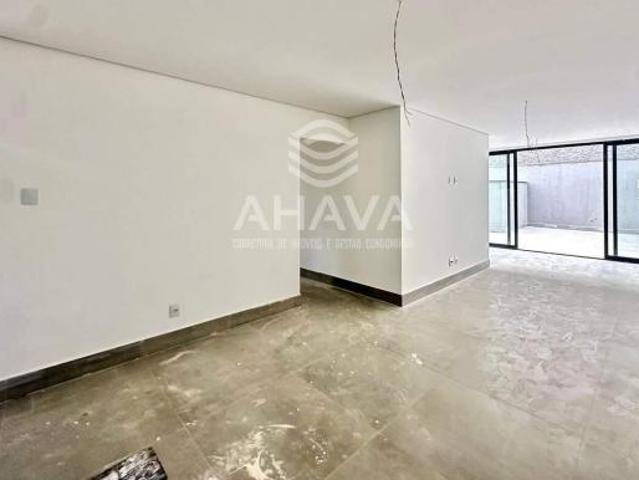 Apartamento com 3 Quartos à Venda, 176m²