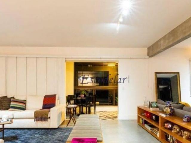 Apartamento com 3 dormitórios à venda, 220 m² por R$ 2.975.000,00 Moema São Paulo/SP