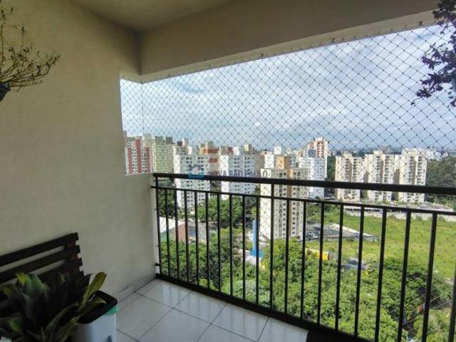 Apartamento com 3 quartos à venda, 63 m²