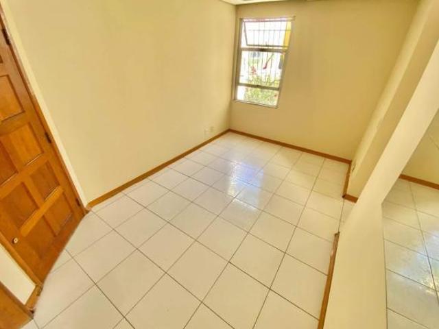 Apartamento com 3 Quartos à Venda, 75m²