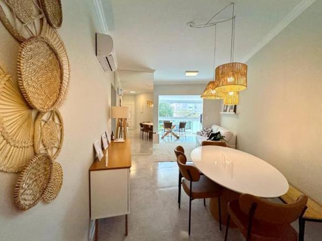 Apartamento com 3 quartos à venda, 87 m²