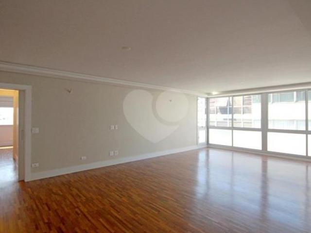 Apartamento com 3 quartos à venda em Consolação SP