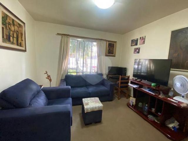 Apartamento com 3 quartos à venda em Caxingui SP