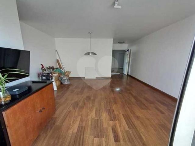 Apartamento com 3 quartos à venda em Cambuci SP