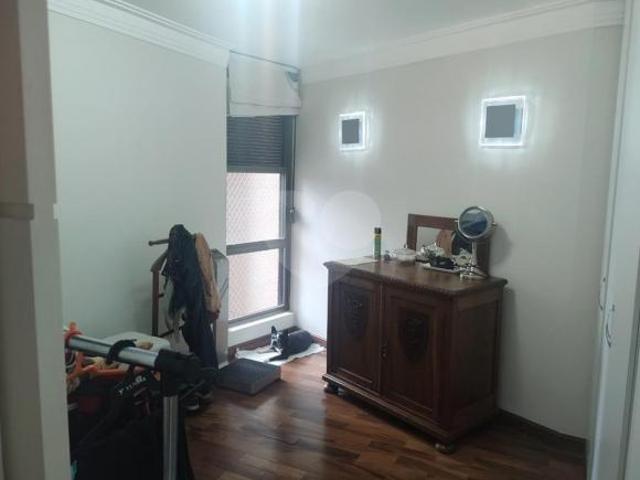 Apartamento com 3 quartos à venda em Cambuí SP
