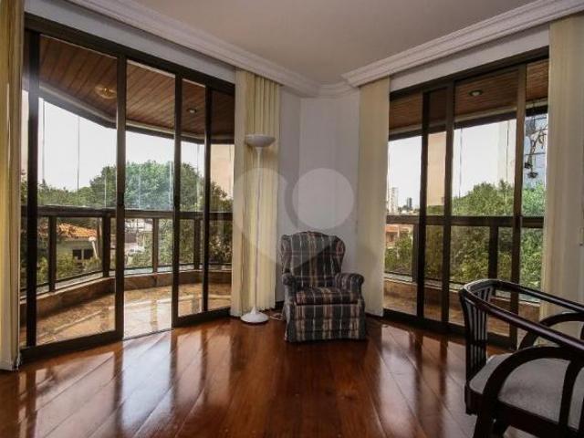 Apartamento com 3 quartos à venda em Campo belo SP