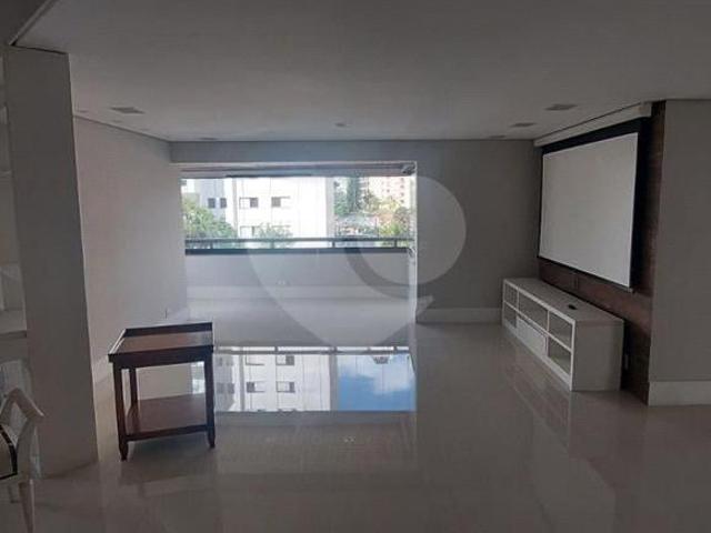 Apartamento com 3 quartos à venda em Campo belo SP