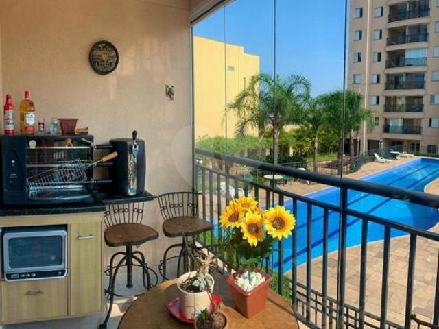 Apartamento com 3 quartos à venda em Carandiru SP